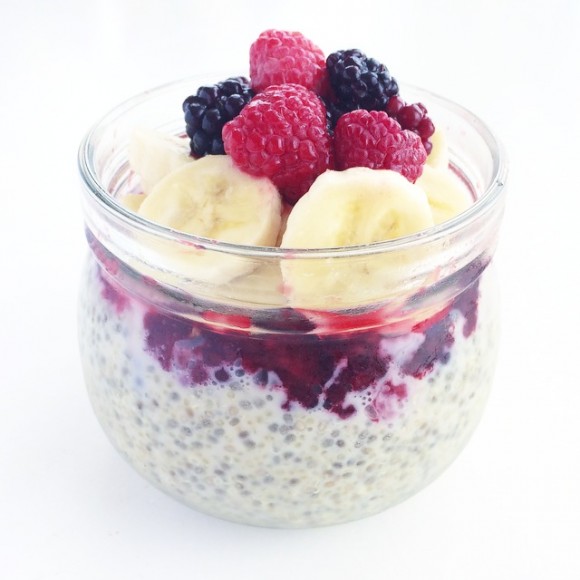 Overnight quinoa/chia breakfast by Yasmin - Urban Runners