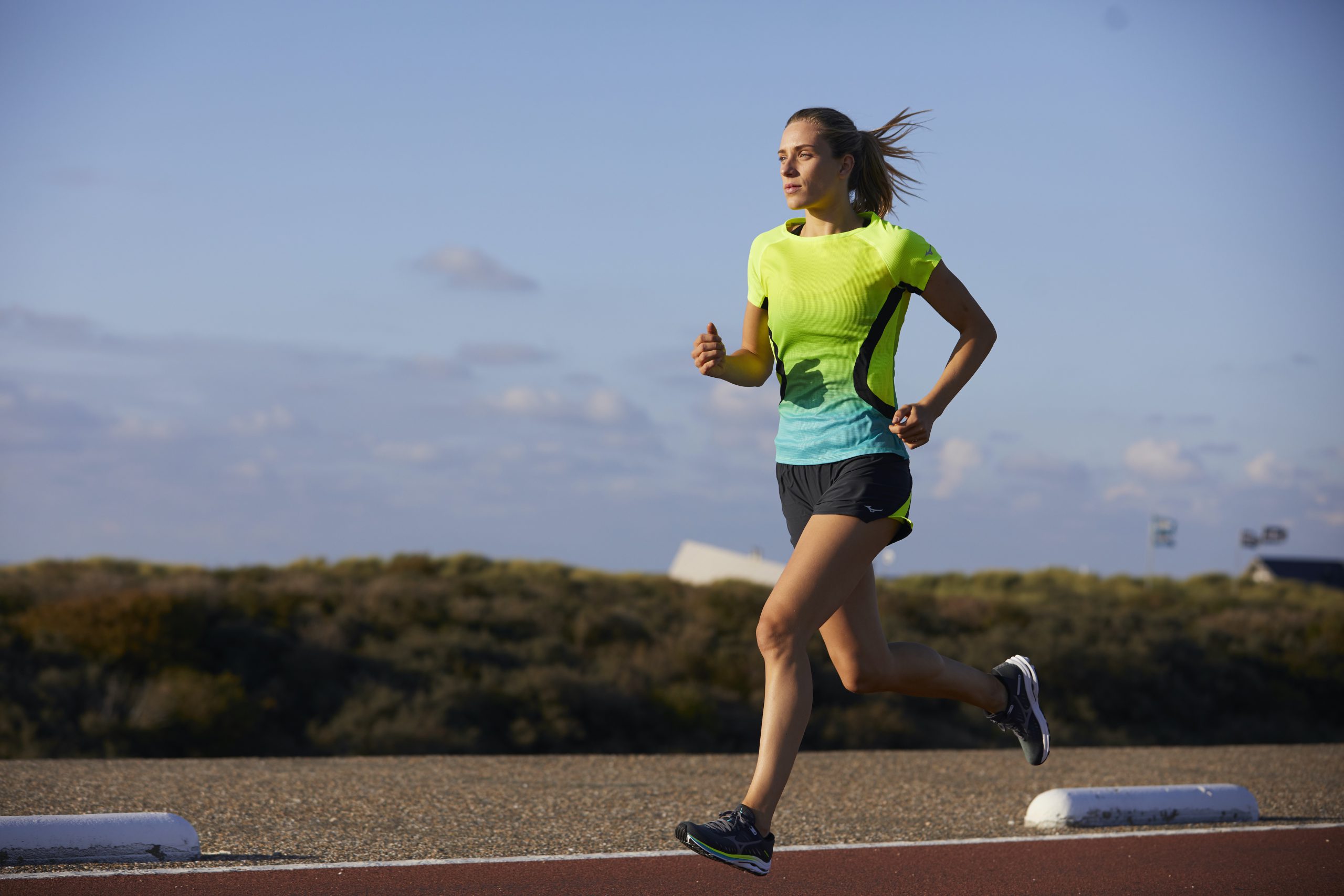 AW20 Running Supporting Action Shots - Urban Runners